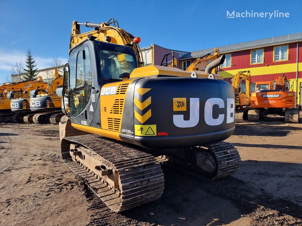 JCB JS130LC T4i bager guseničar