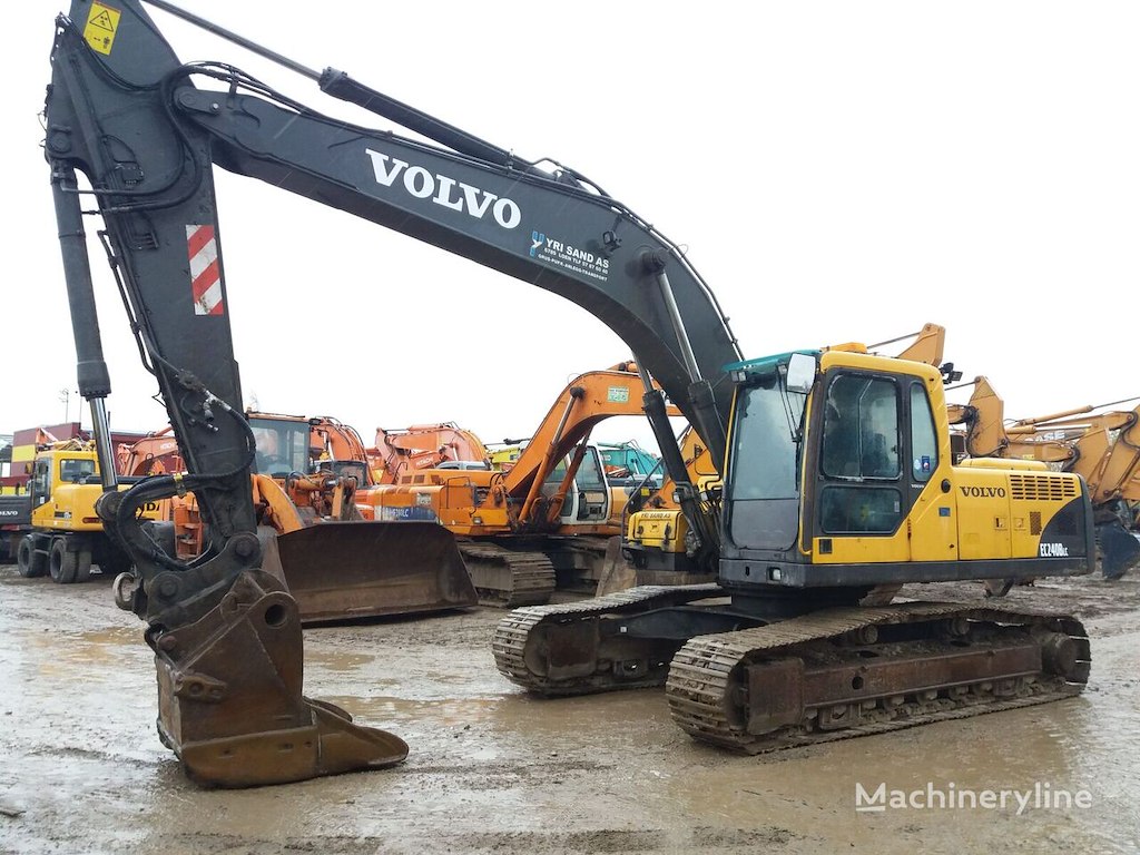 Volvo EC240 BLC bager guseničar