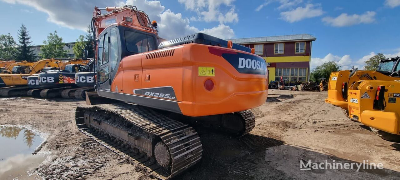 Doosan DX 255LC bager guseničar