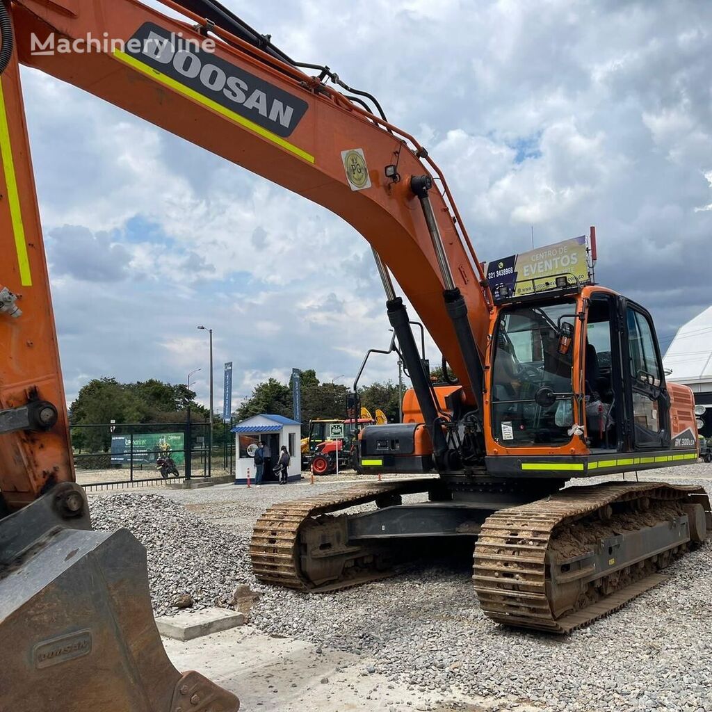 Doosan DX 300LCA bager guseničar