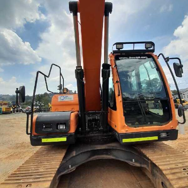 Doosan DX140LC bager guseničar