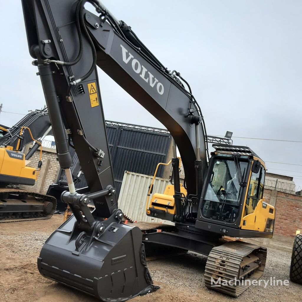 Volvo EC220DL M bager guseničar