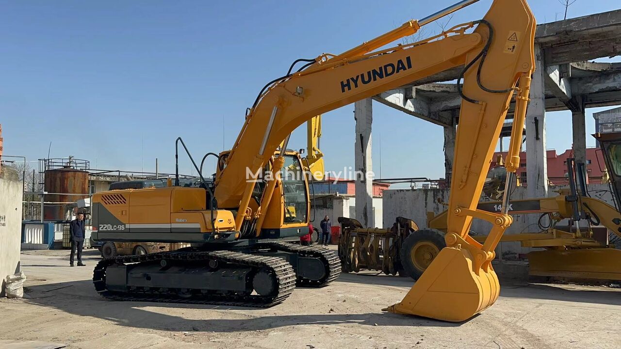 Hyundai R200 bager guseničar