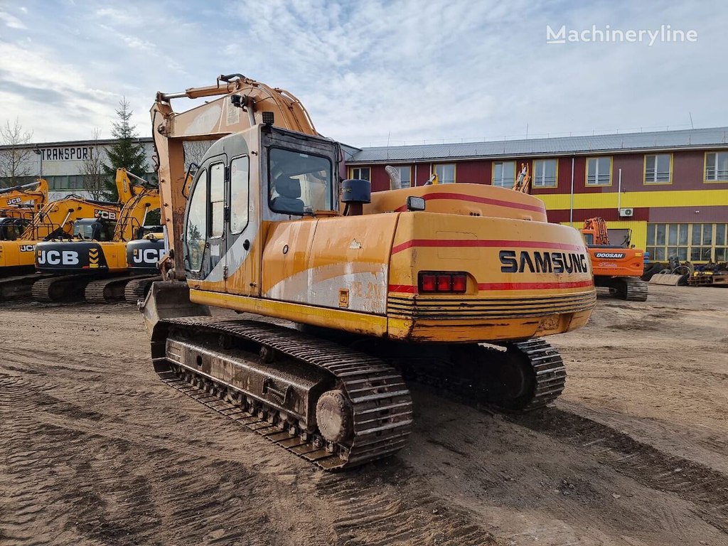 Volvo SAMSUNG SE210LC bager guseničar