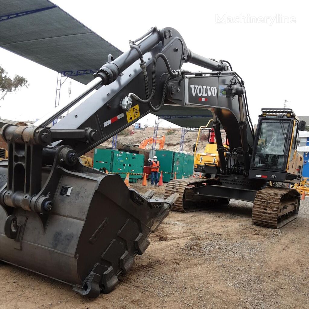 Volvo EC350DL bager guseničar