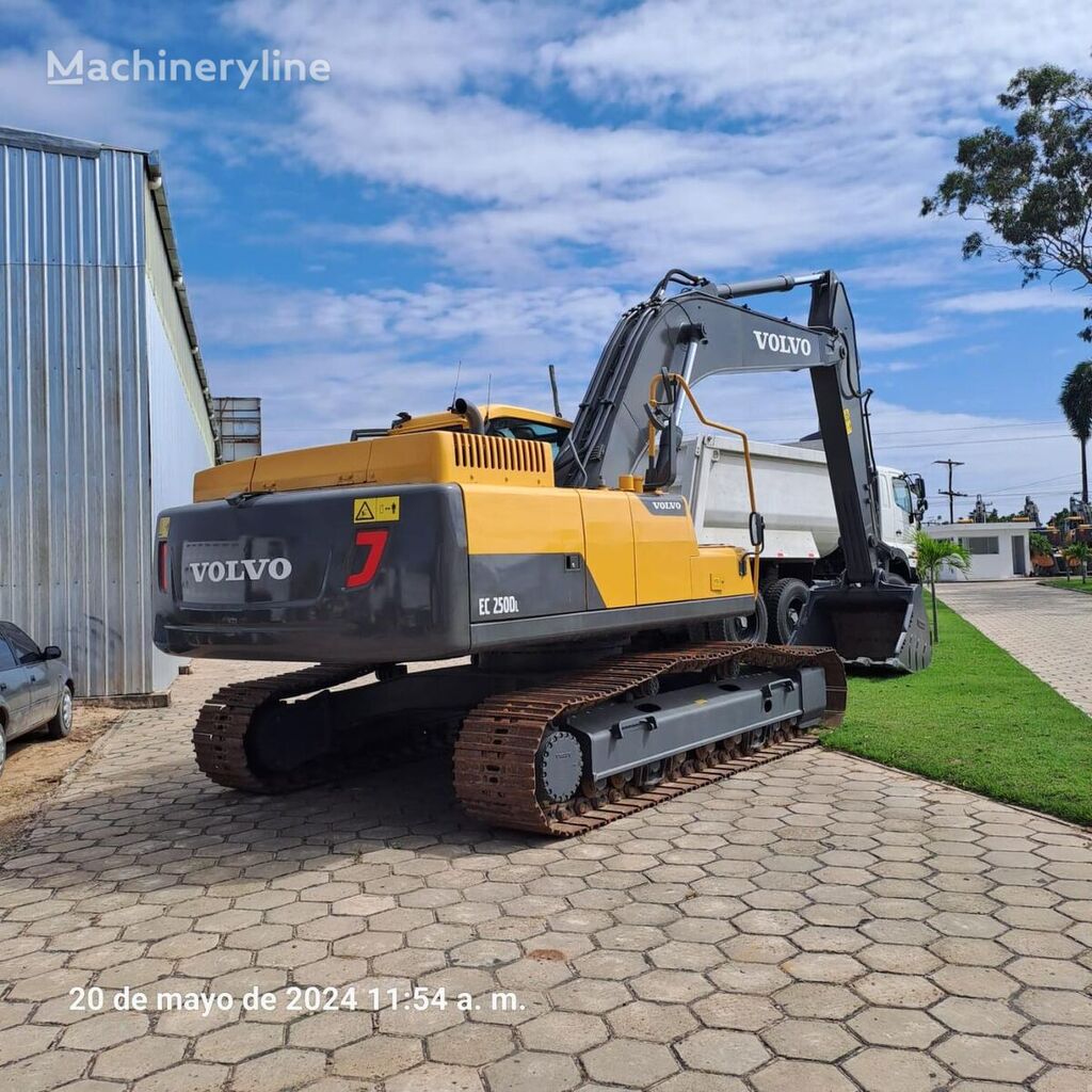 Volvo EC250DL bager guseničar
