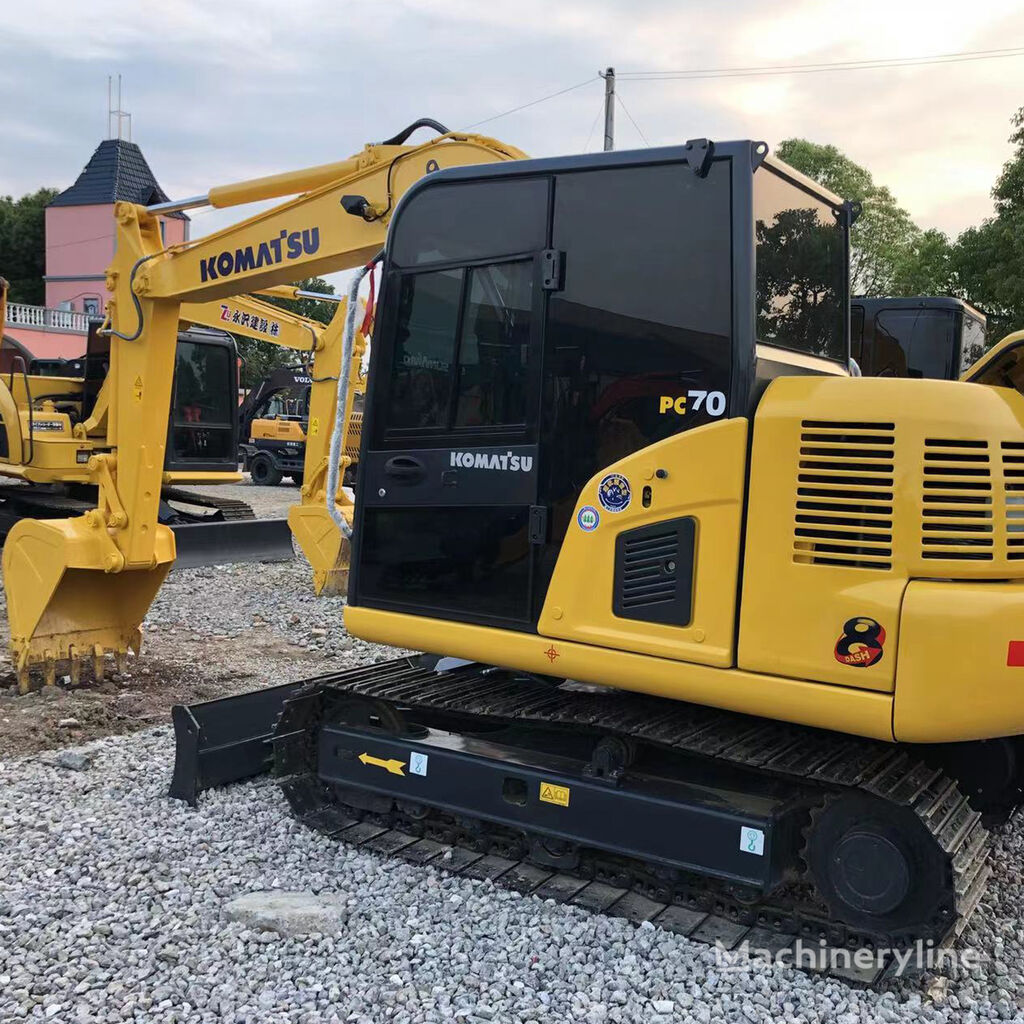 Komatsu PC70-8 bager s dubinskom kašikom