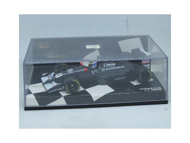 1:43 minichamps sauber C12