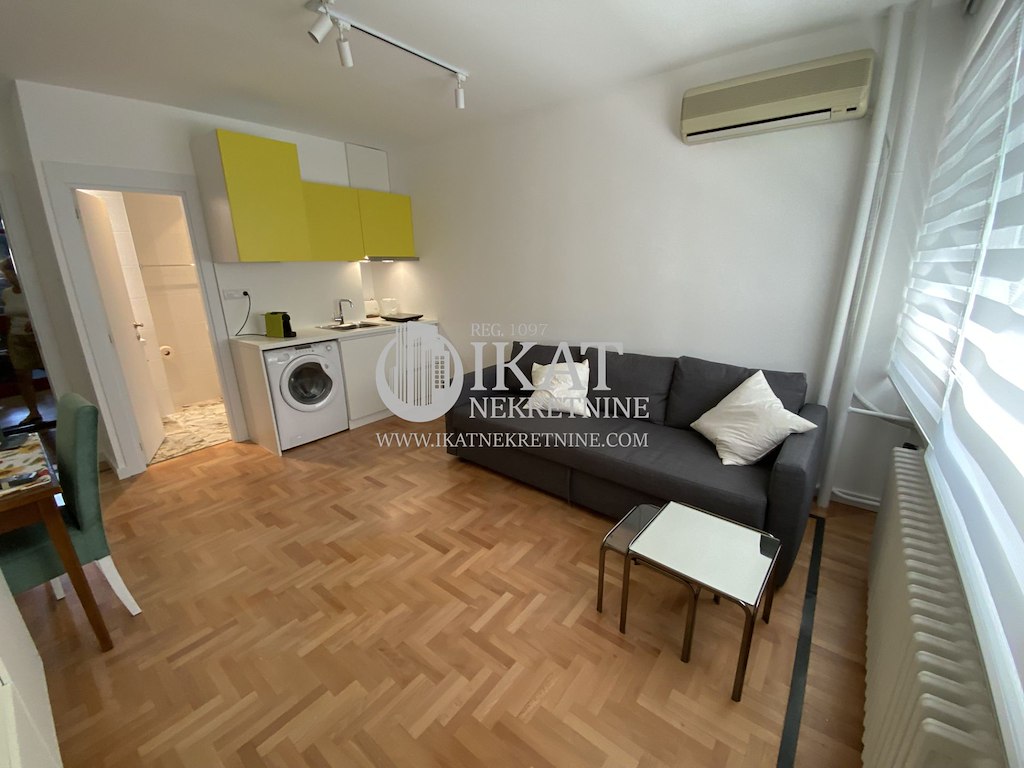 Blok 23, Bulevar Milutina Milankovća, garsonjera, 25m2 ID#3557 470 €