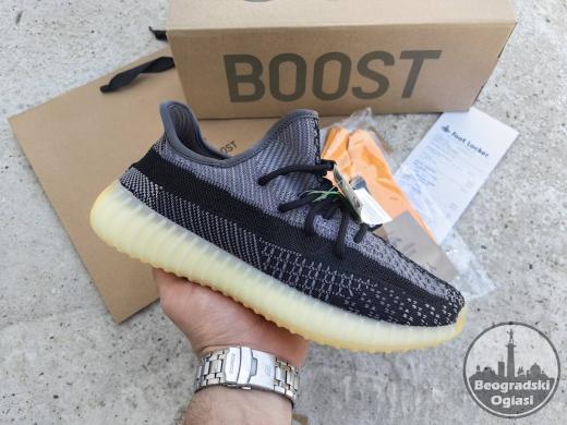 Adidas Yeezy Boost 350 V2 Carbon