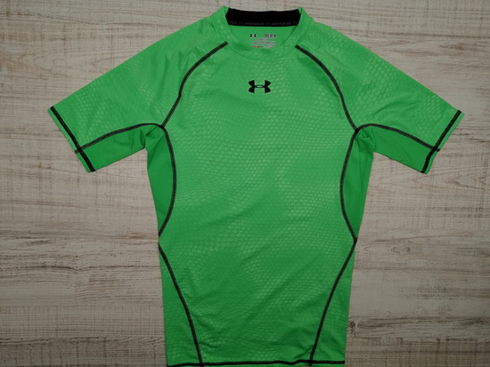 Under armour kompresiona majica vel. M