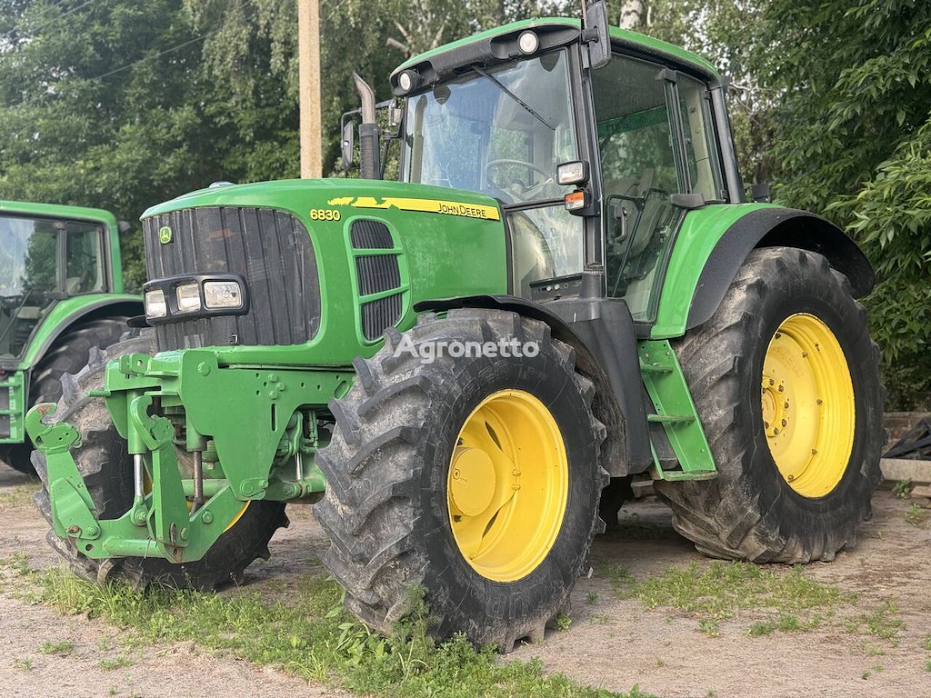 John Deere 6830 traktor točkaš