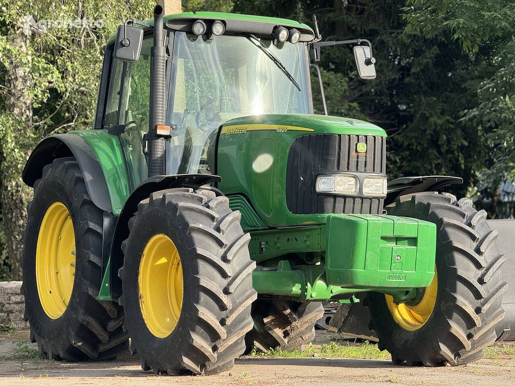 John Deere 6920 traktor točkaš