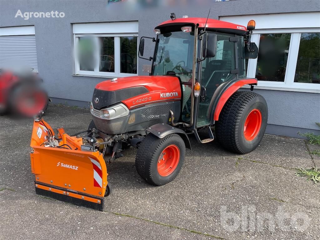 Prodaje se Kubota L4240 II traktor točkaš na aukciji
