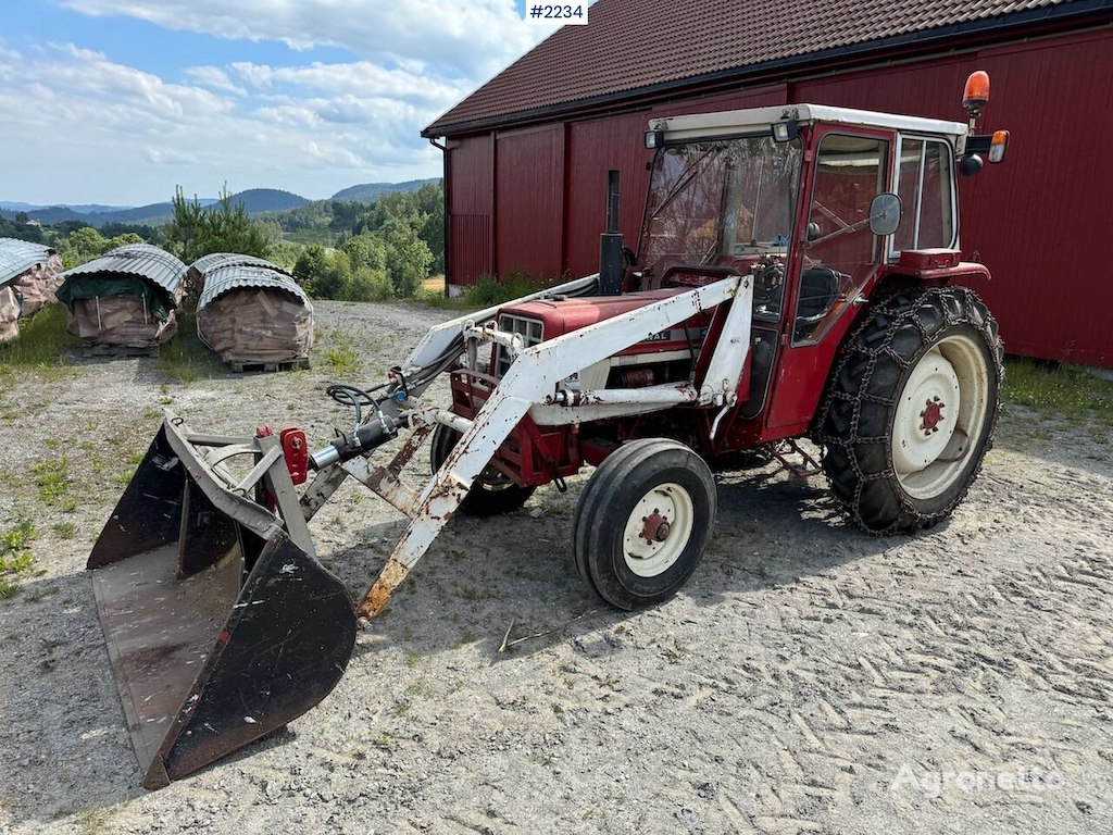 International Harvester 454 traktor točkaš