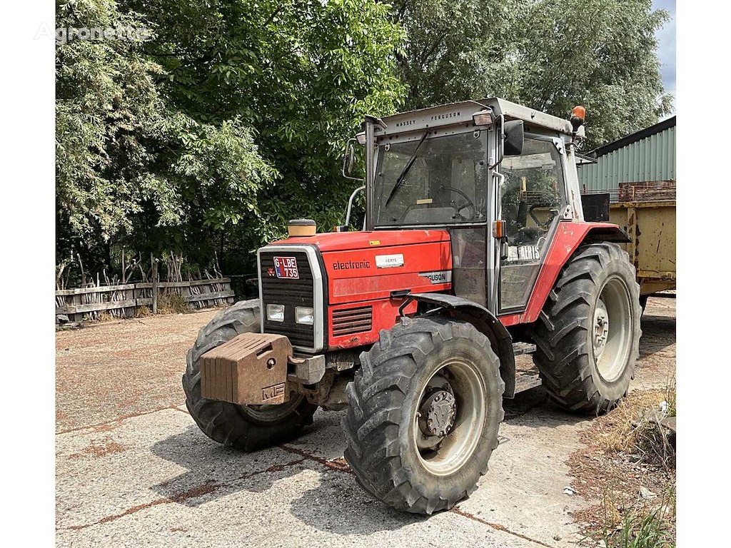Prodaje se Massey Ferguson 3060E traktor točkaš na aukciji