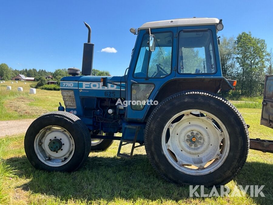 Prodaje se Ford 7710 traktor točkaš na aukciji