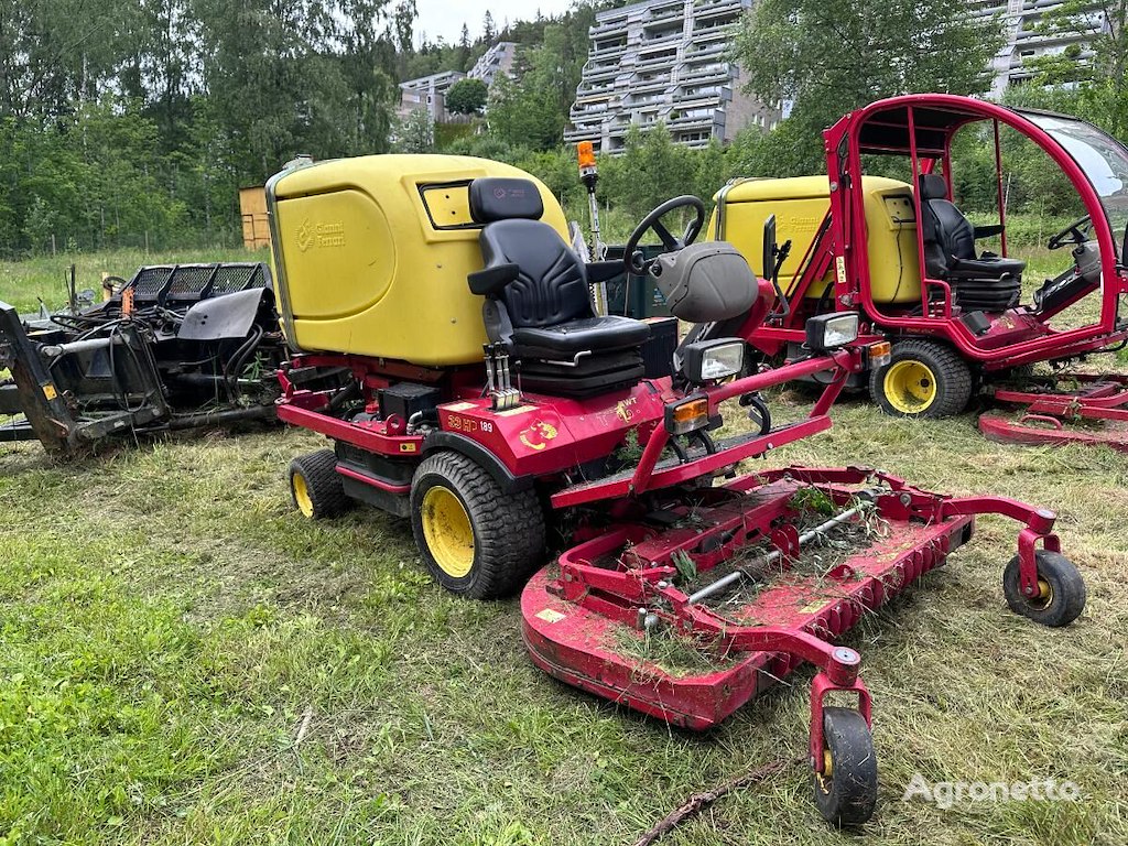 Prodaje se Gianni Ferrari sitteklipper med oppsamler traktor kosilica na aukciji