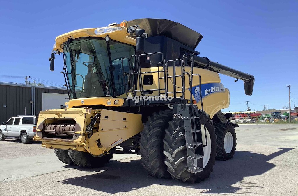 New Holland CR9070 kombajn za žito