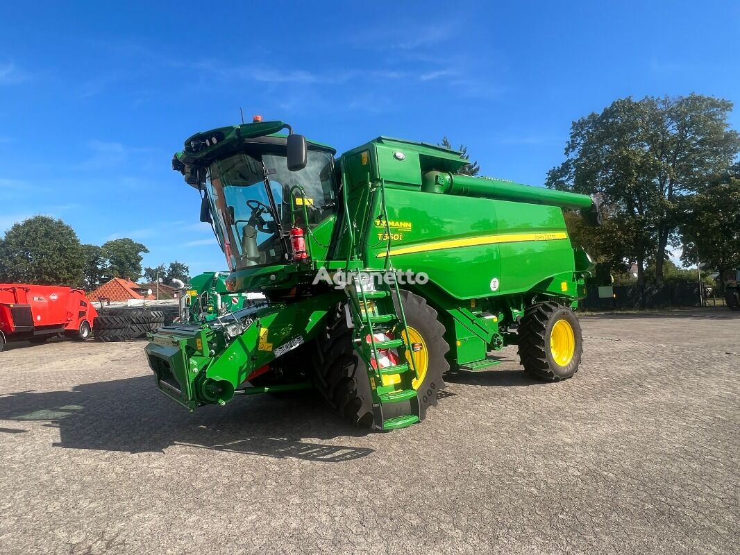 Novi John Deere T560 kombajn za žito