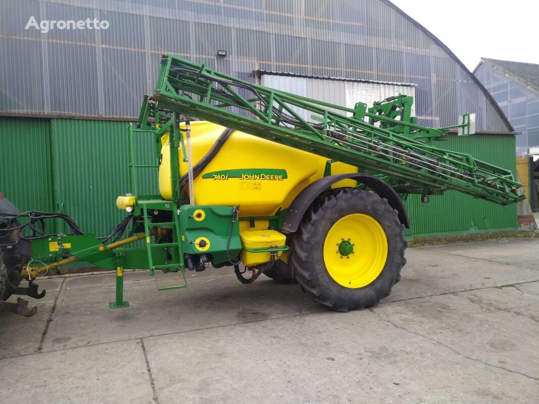 John Deere 740i #27/28m vučena prskalica