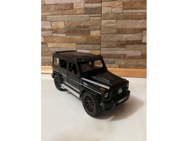 Mercedes Benz G63 Brabus 800 1:18