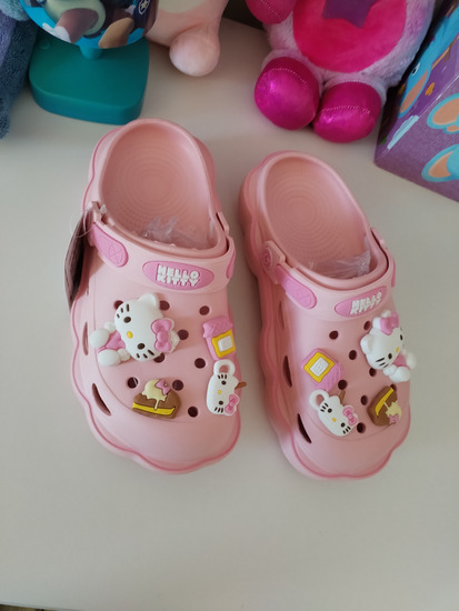 Hello Kitty papuce br 37