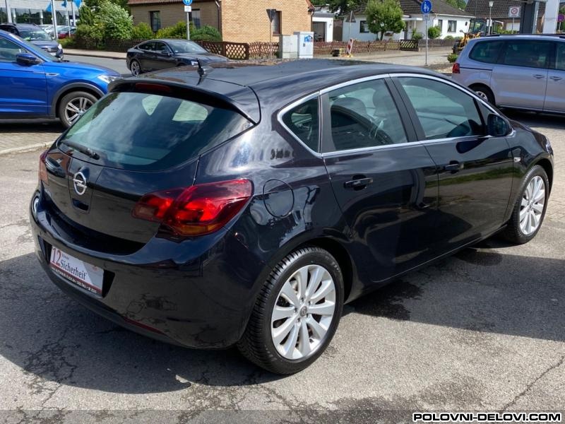 Opel Astra J 1.7 Cdti Kompletan Auto U Delovima