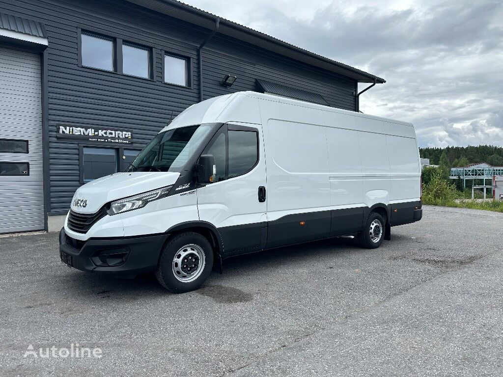 Novi IVECO Daily 35S16A8 16m3 pakettiuto minibus furgon