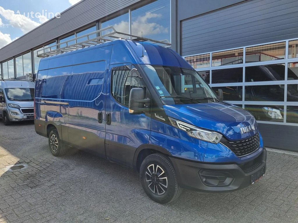 IVECO Daily 35S16V 2.3 L2H2/ Airco/ Navi/ LED/ Matrix minibus furgon