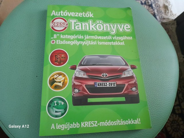 Autòvezetôk tankönyve B kategòria