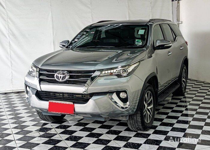 Toyota FORTUNER krosover