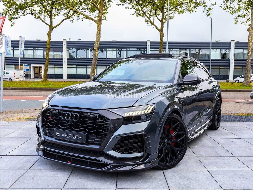 Prodaje se Audi RSQ8 krosover na aukciji