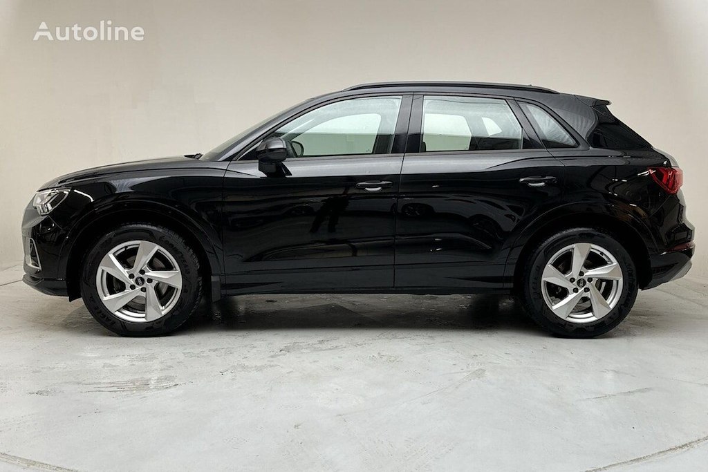 Prodaje se Audi Q3 krosover na aukciji