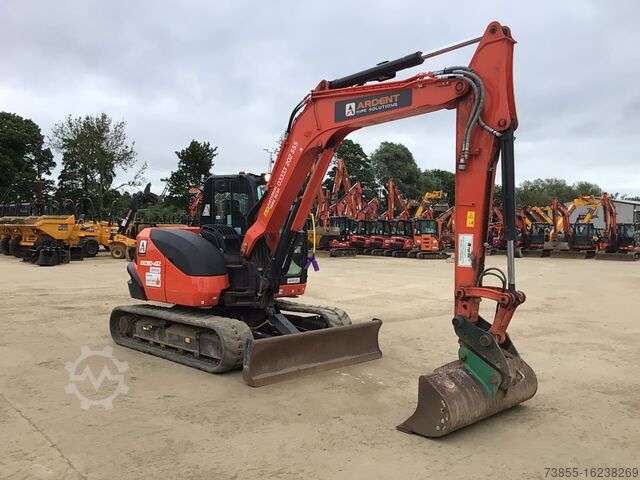 Midi Bager 7t - 12t
Kubota KX080-4 with blade and bucket