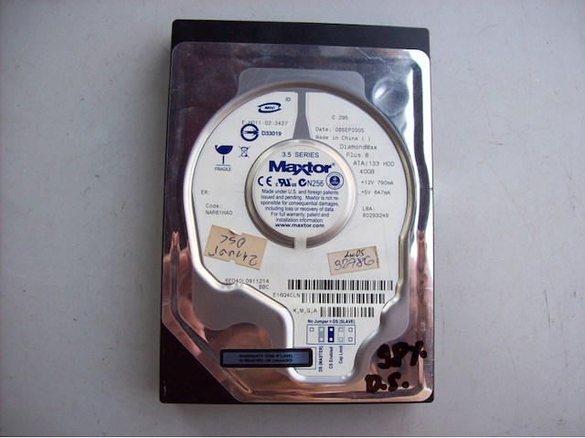 retro hard Maxtor 40 Gb ata 3.5 inca DiamondMax Plus 8