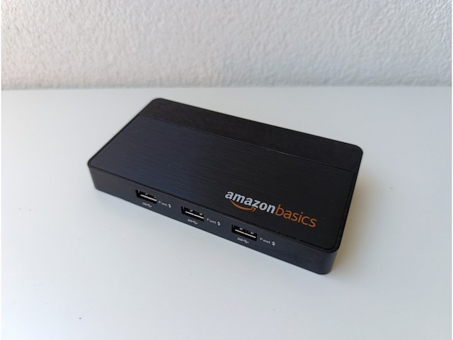 Amazon Basics 10-Port USB 3.0 Charging Hub Docking Stat