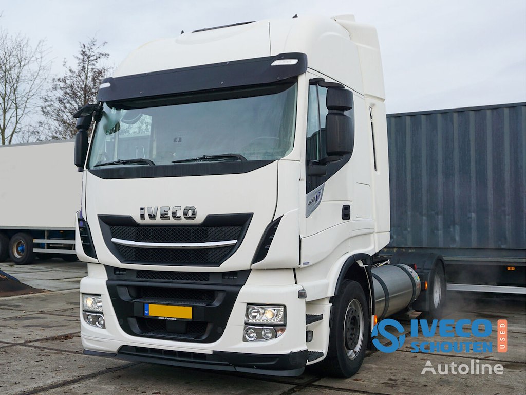 IVECO Stralis AS440S40T/P LNG tegljač