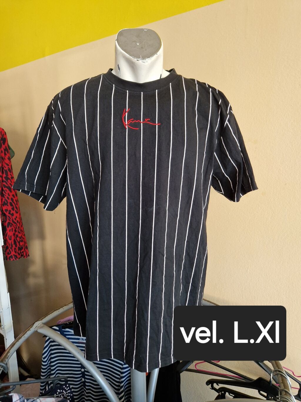 Men's T-shirt XL (EU 42)