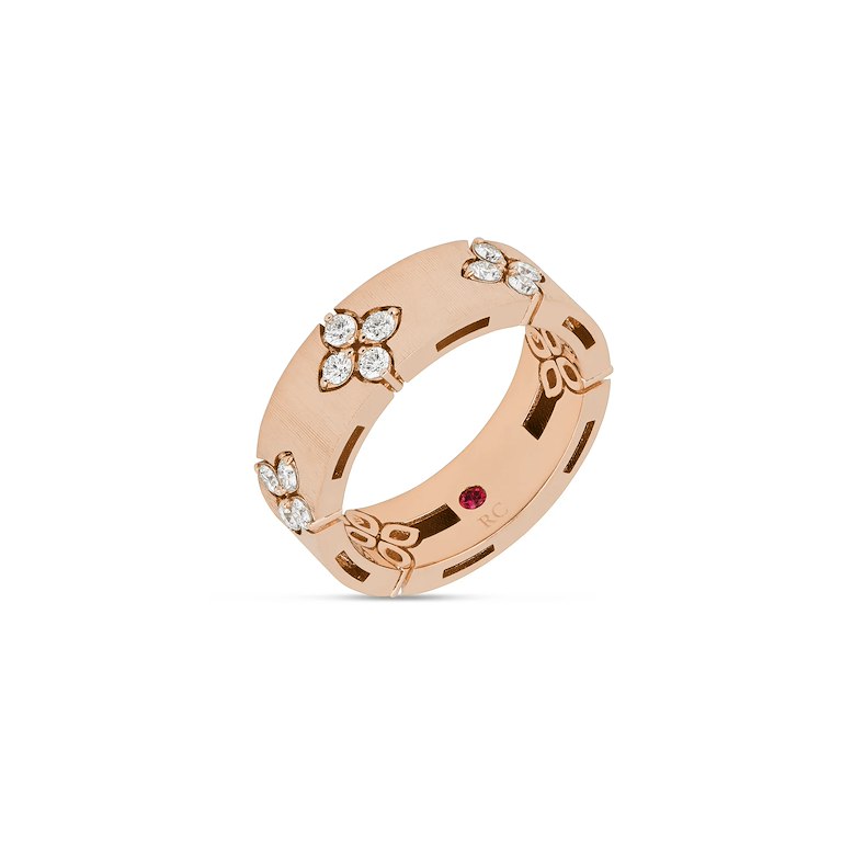 Love in Verona ring with diamonds