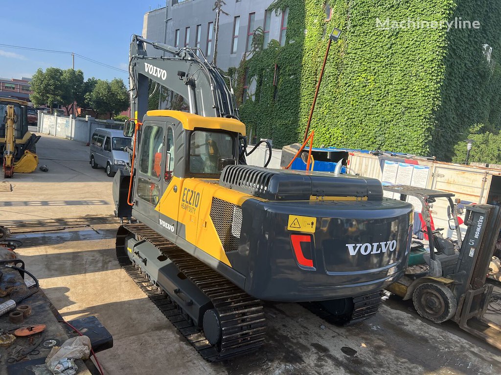 Volvo EC 210 bager guseničar