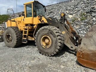 Volvo L220E *16.000hrs *CENTRAL LUBRICATION *1x BUCKET *3rd FUNCTION prednji utovarivač