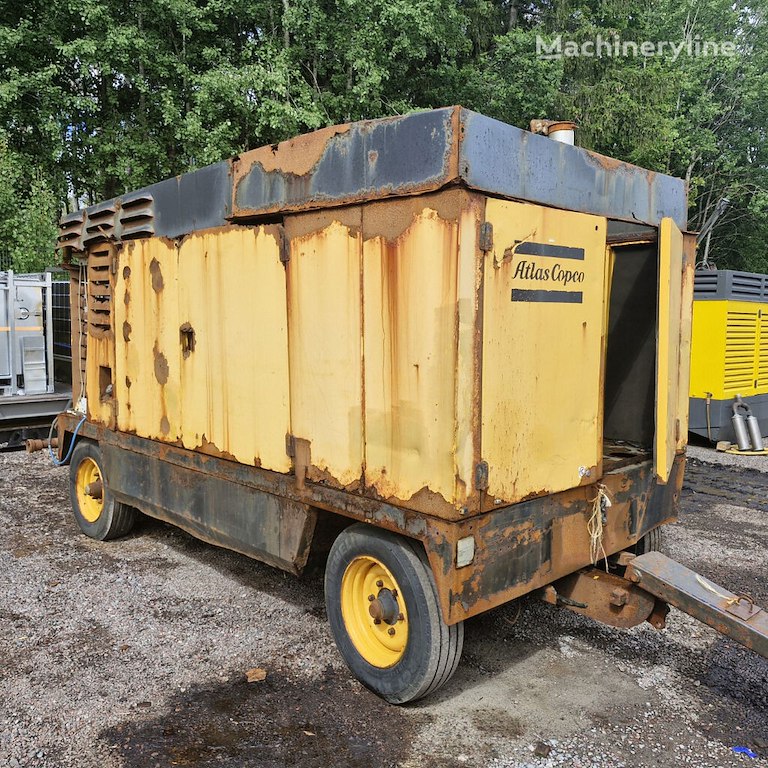 Atlas Copco XRVS 976 mobilni kompresor