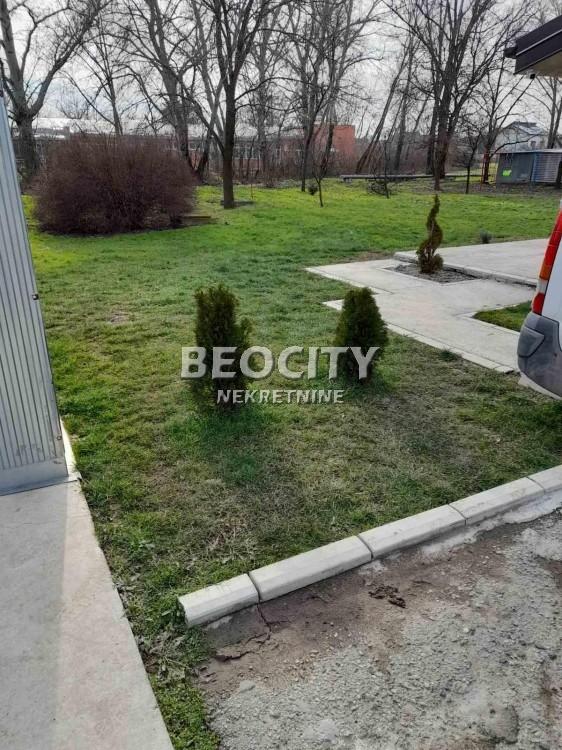 Kninska, Dvosoban stan na prodaju, 73m2, 80.000€