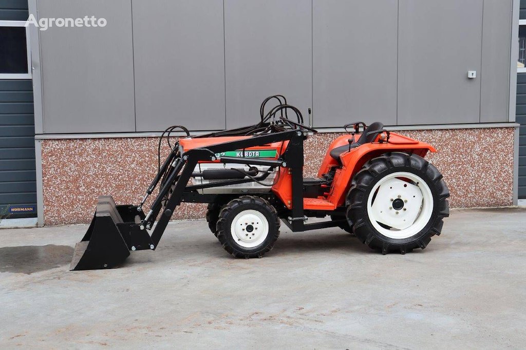 Prodaje se Kubota B1702 traktor točkaš na aukciji