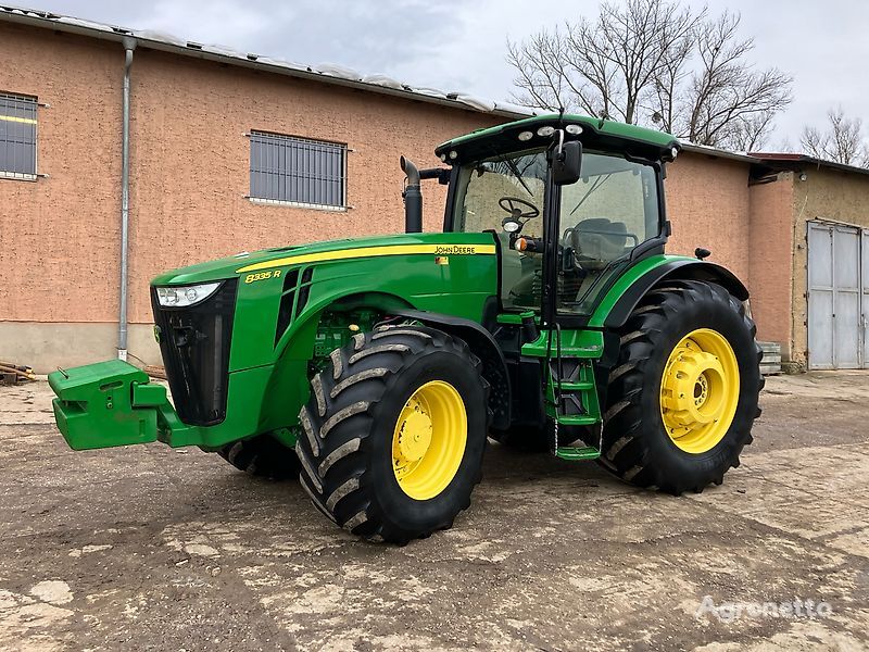 John Deere Traktor JOHN DEERE 8335R traktor točkaš