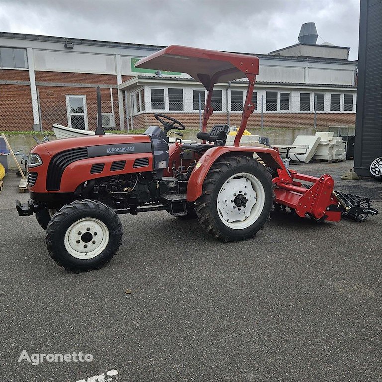 Prodaje se ABC Europard 254 mini traktor na aukciji