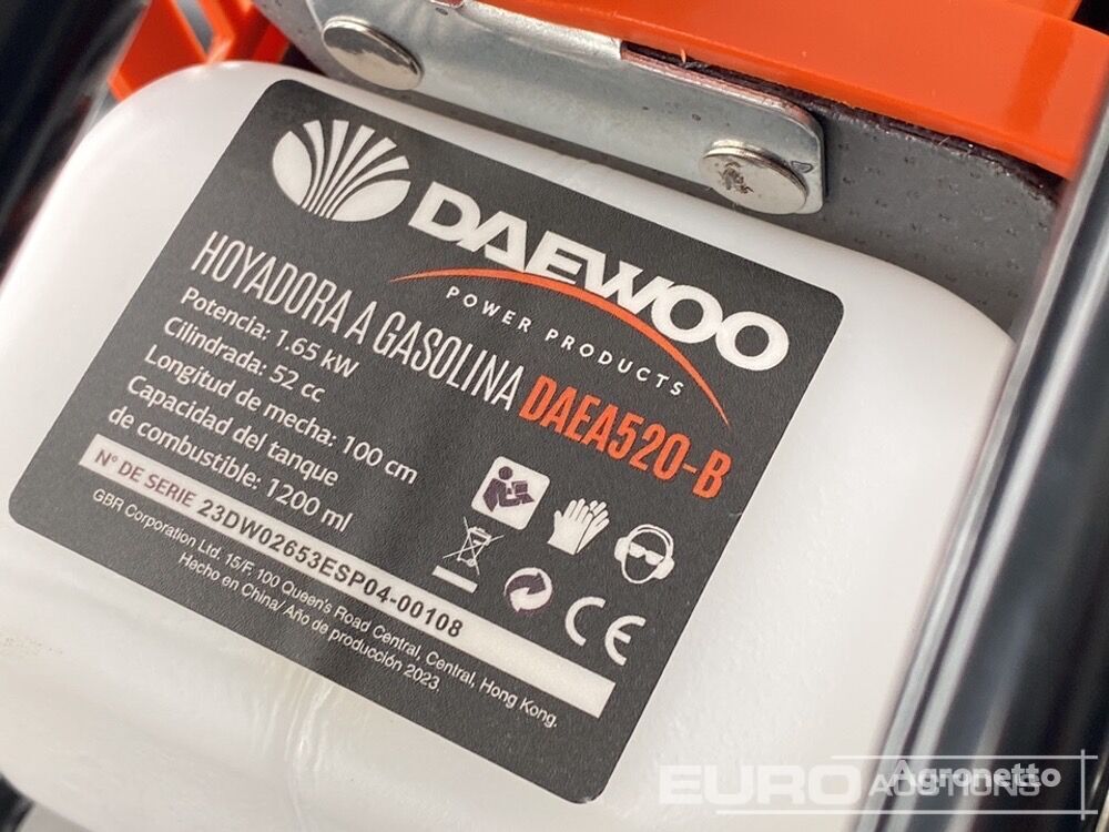 Prodaje se Daewoo DAEA520-B vrtnu bušilicu na aukciji