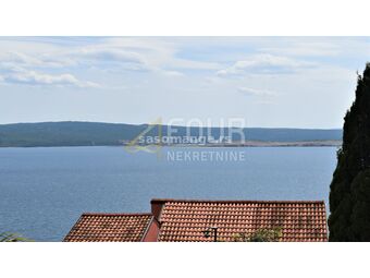 Crikvenica, Dramalj, dvoetažni stan, 2 terase, 150m od mora