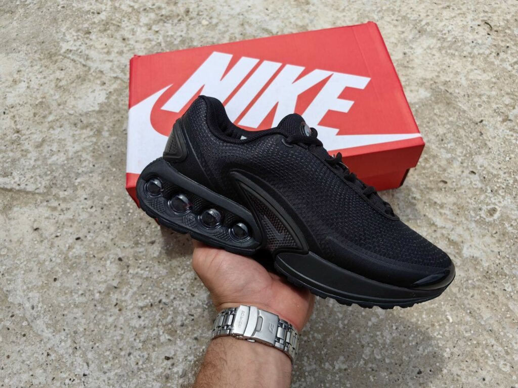 Nike patike Air Max DN Black and Dark